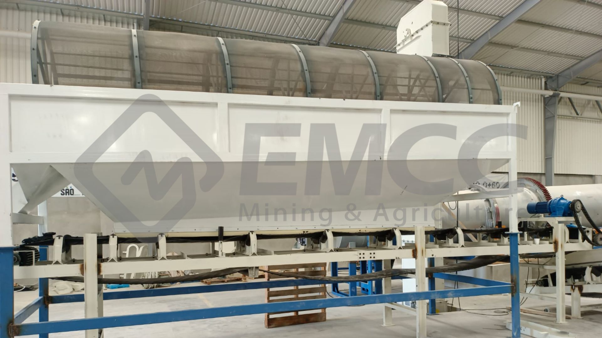 Screening equipment - EMCC